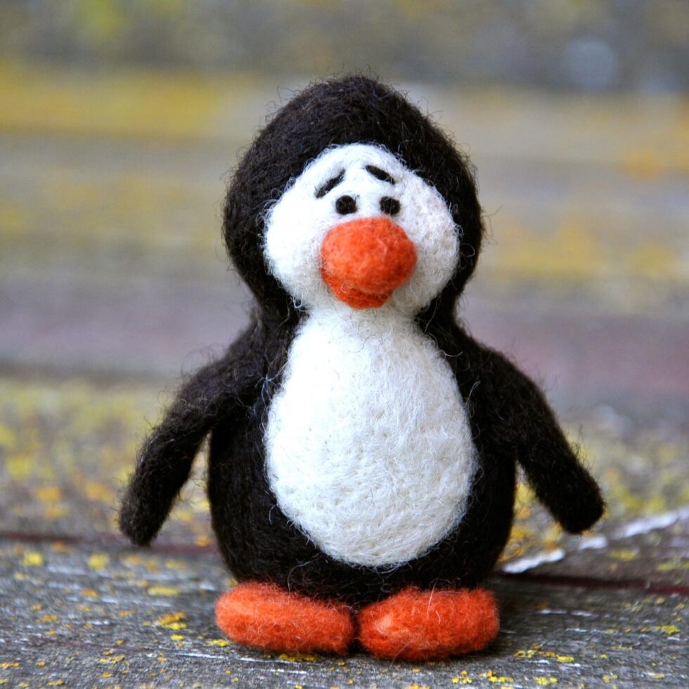Penguin Needle Felting Kit (Beginner) - Bear Creek Felting